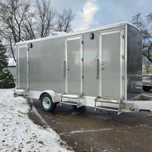 Luxury Washroom Trailers | Blue Jay Rentals Ltd.